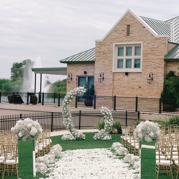 The Red Berry Estate | Luxury Estate Wedding Venue in San Antonio