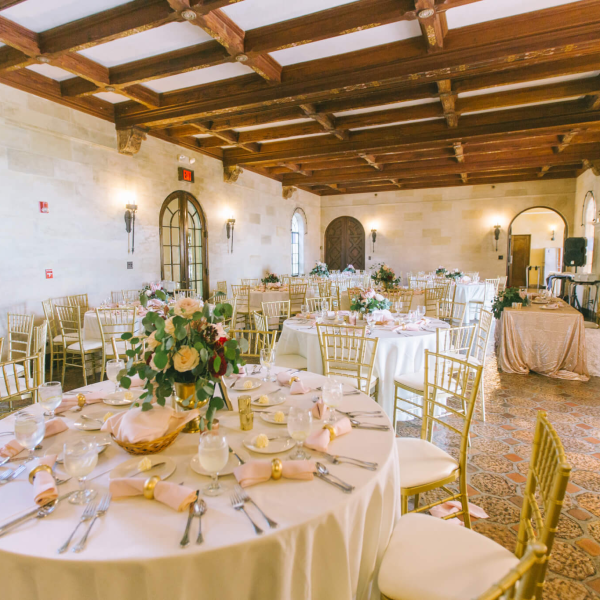 Explore Tampa + St. Pete Weddings