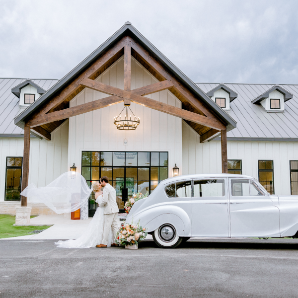 Dos Palomas Ranch | Modern Wedding Venue Near San Antonio