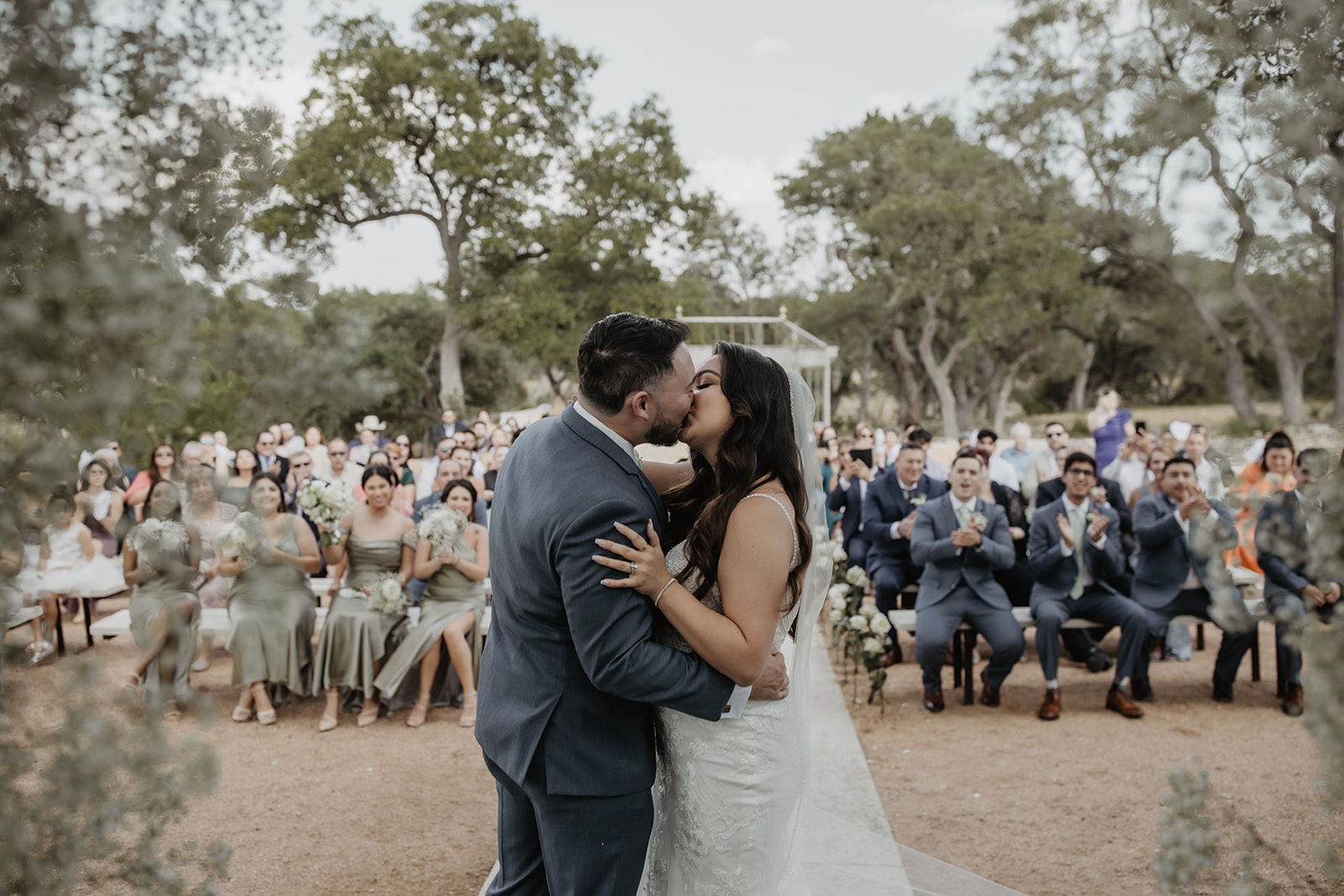 The Carters Say 'I Do' Under The Live Oaks in Spring Branch Outside of ...