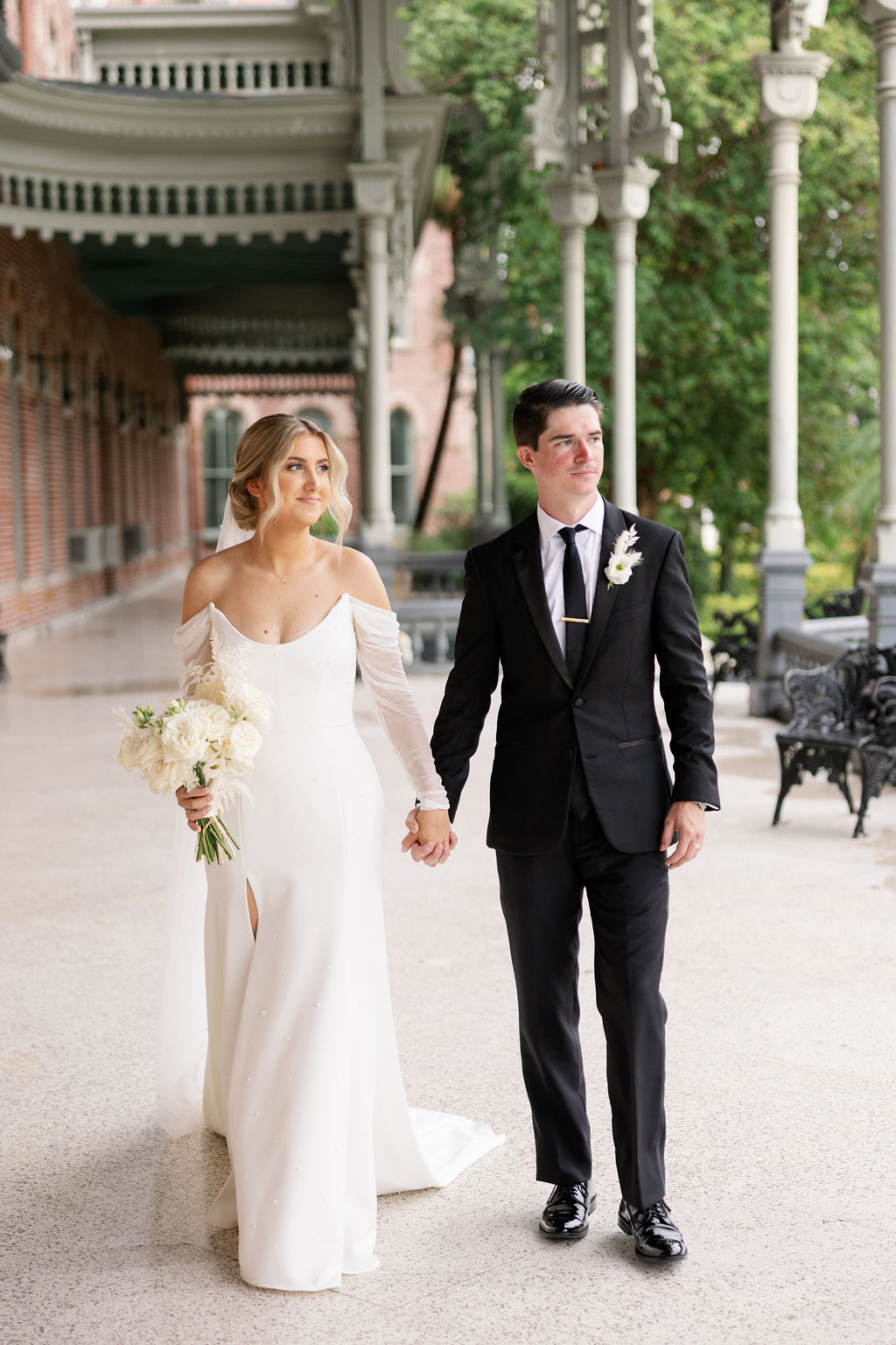A Classy Vintage Affair: The Wedding of Brenna and Kenneth