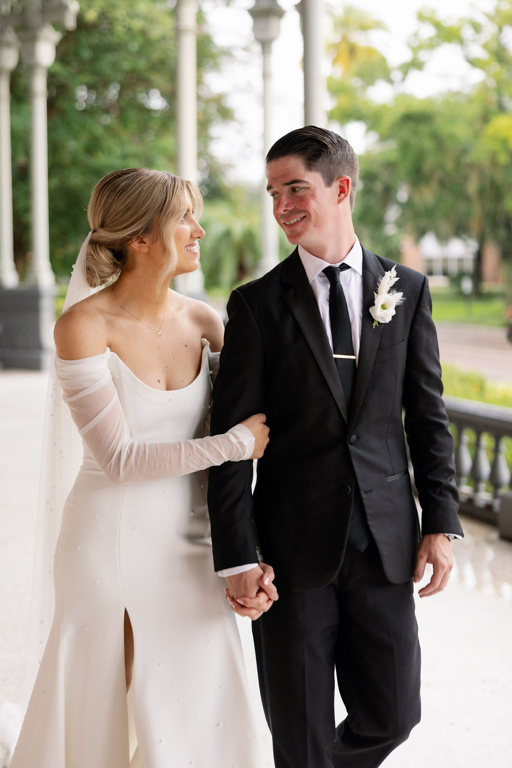 A Classy Vintage Affair: The Wedding of Brenna and Kenneth