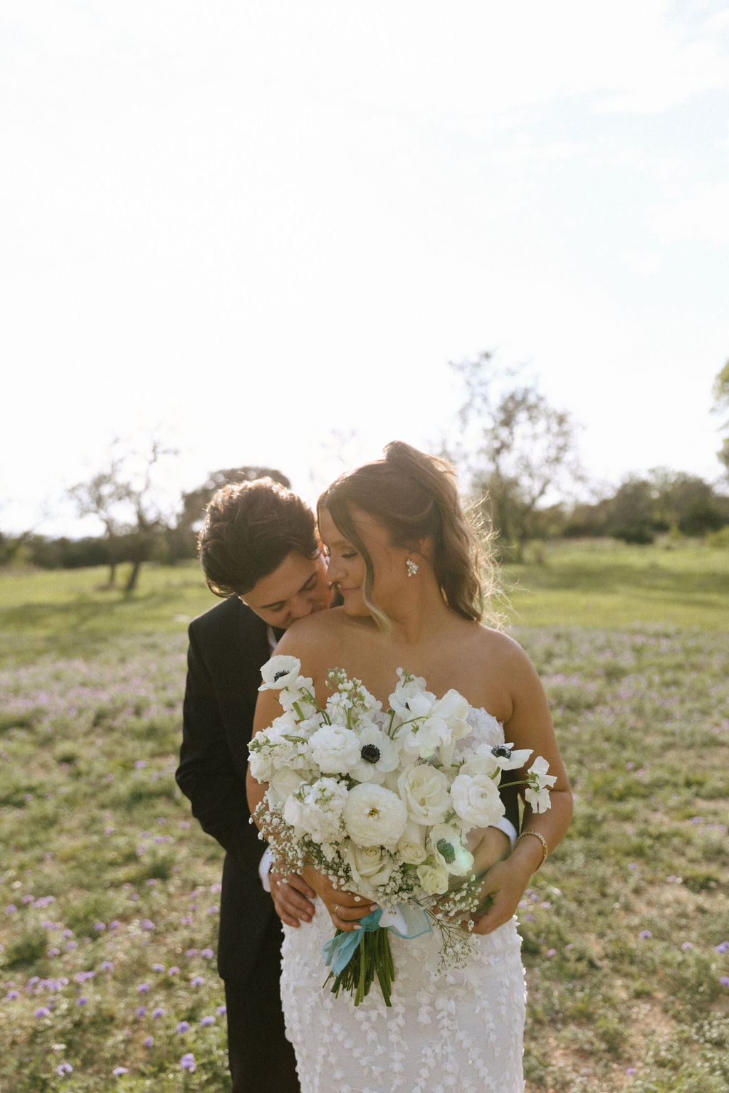 Black & White Ranch Wedding at Dos Palomas in Boerne | San Antonio Wedding