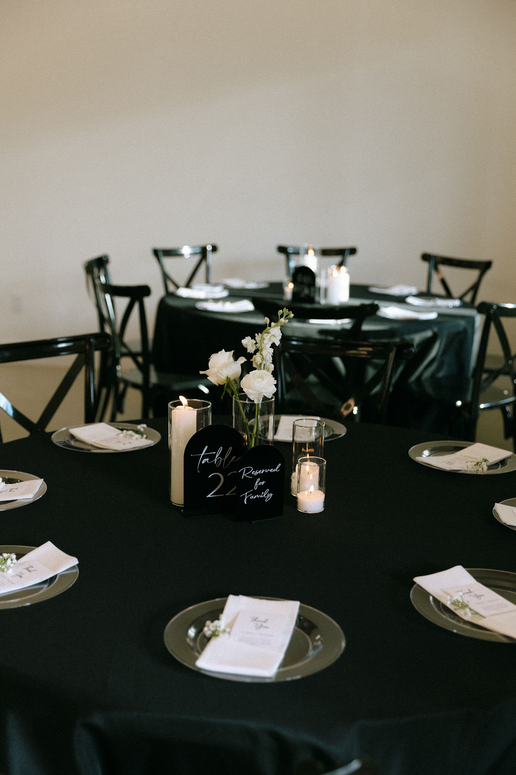 Black & White Ranch Wedding at Dos Palomas in Boerne | San Antonio Wedding