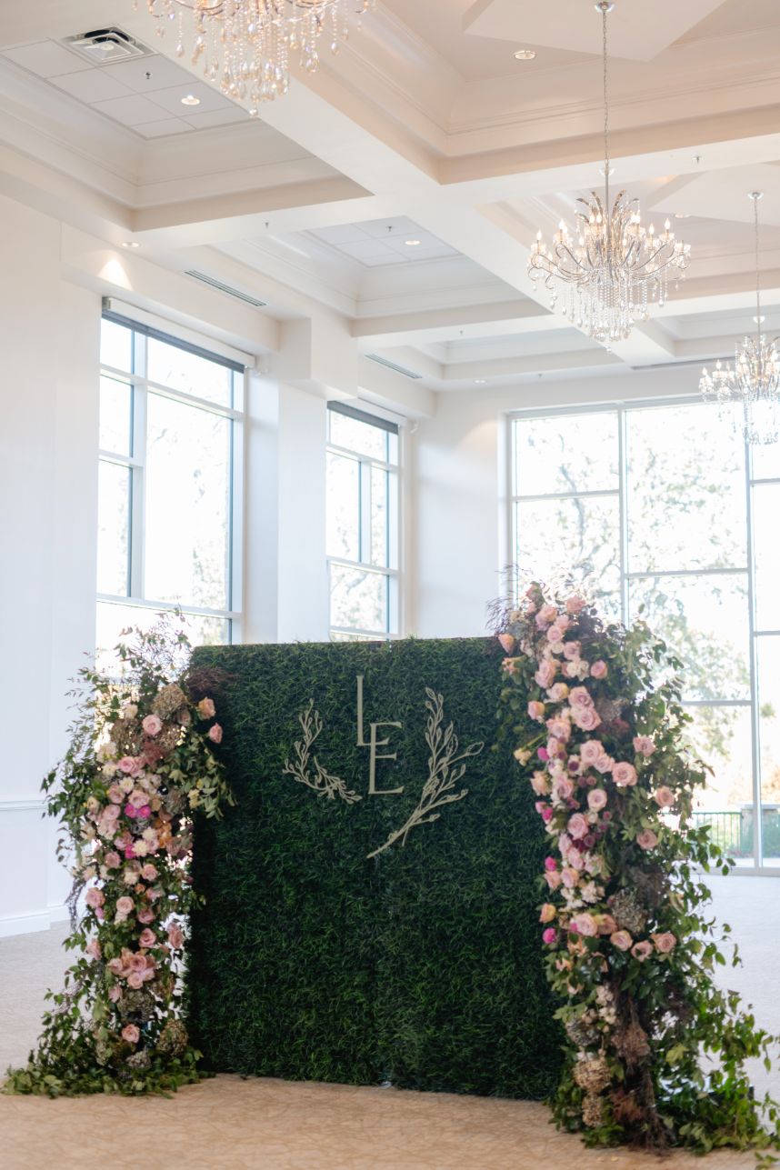 Love Knows Best: An "Emma" Inspired Wedding Editorial
