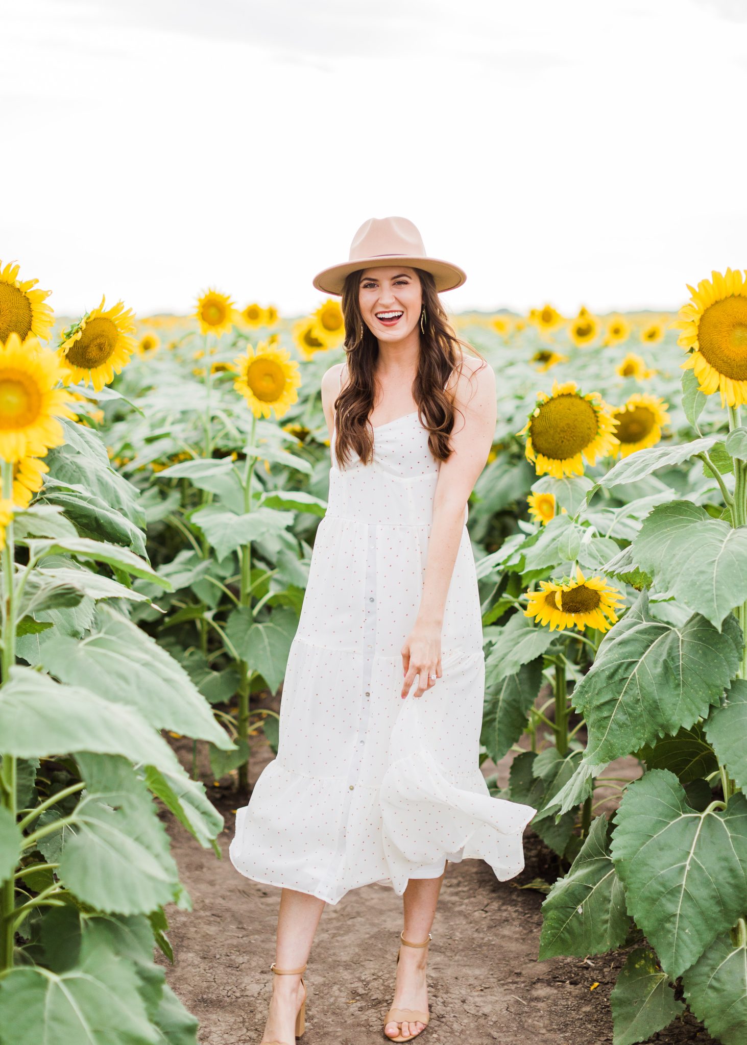 A Dreamy Sunflower Engagement Shoot with Sarah Blaze Photography