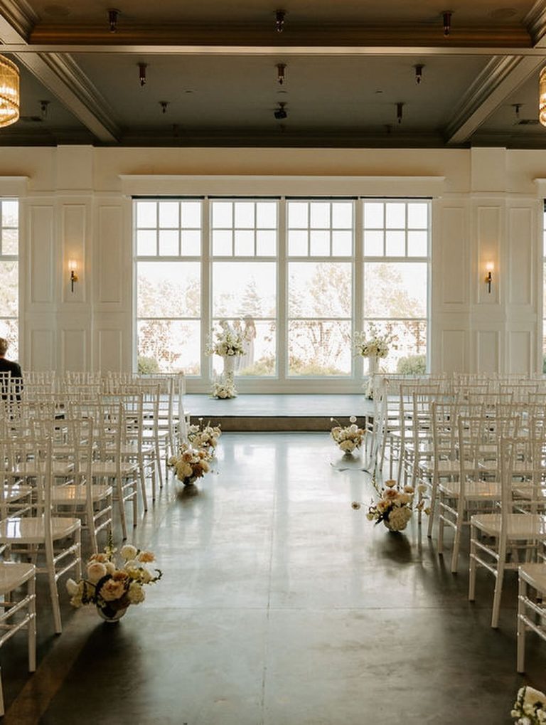 Anna + Charlie’s Romantic Celebration - Wed Society® | Iowa - Wedding ...