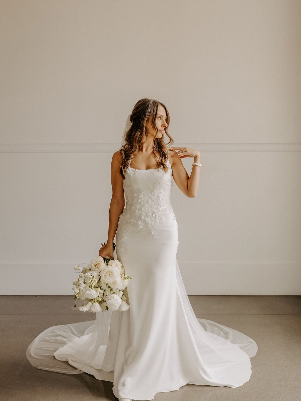 Anna + Charlie’s Romantic Celebration - Wed Society® | Iowa - Wedding ...