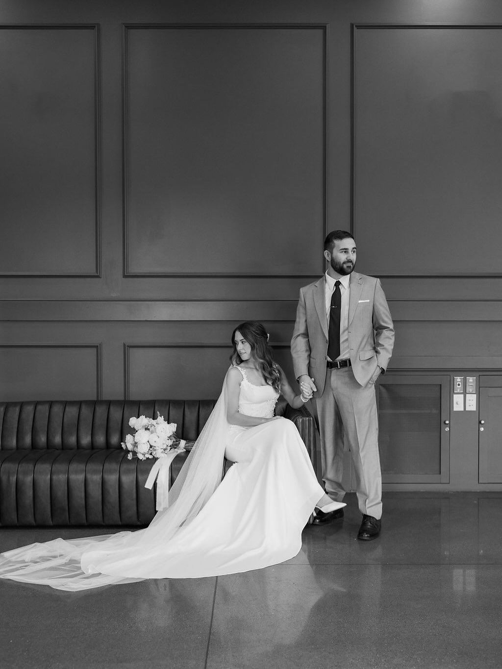 Anna + Charlie’s Romantic Celebration - Wed Society® | Iowa - Wedding ...