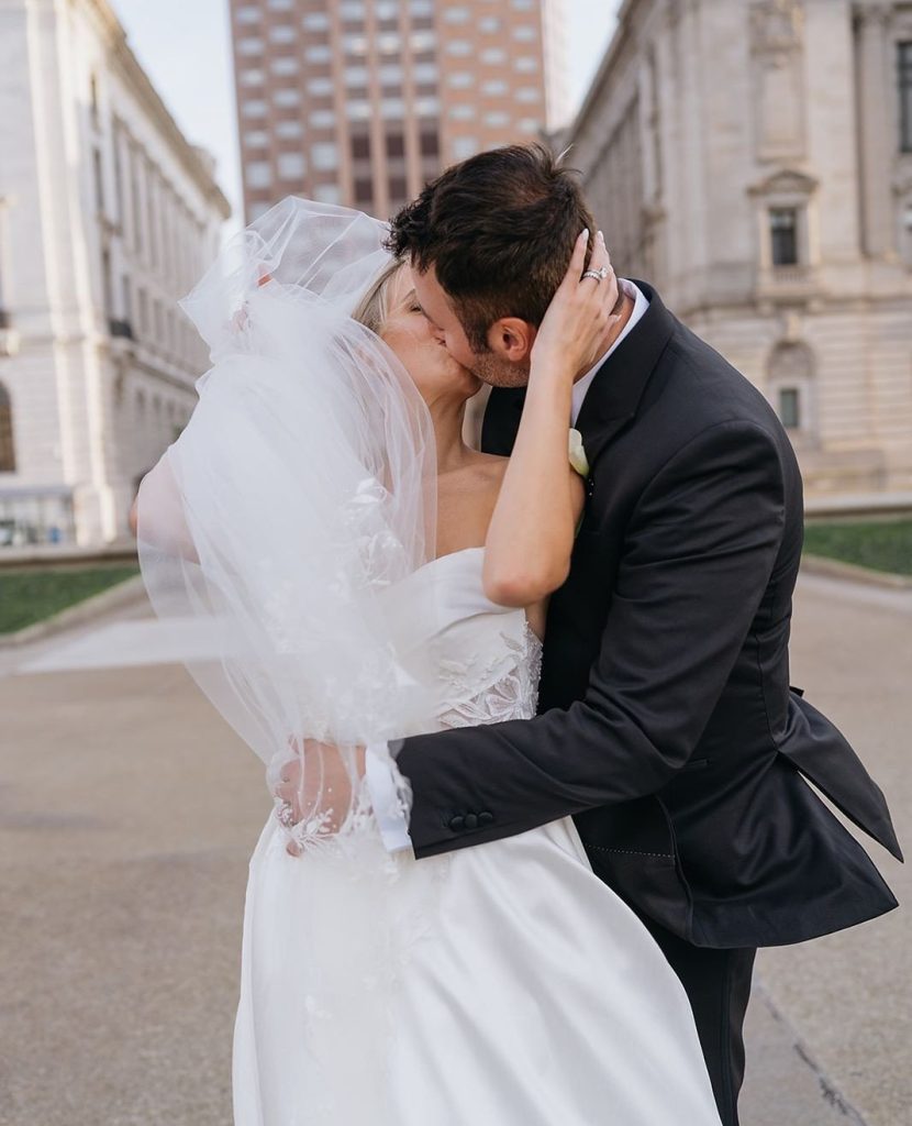 Danielle and Tom: A Classic Cleveland Celebration with an Old Hollywood ...